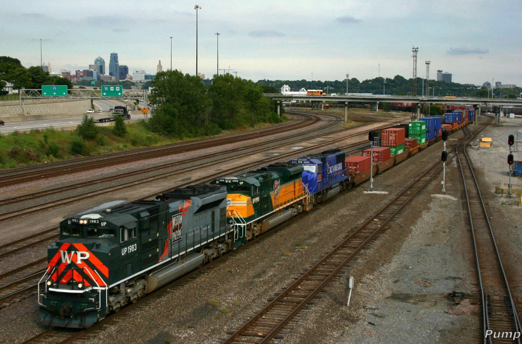 Westbound UP Intermodal Train - UP 1983 - UP 1995 - UP 2002